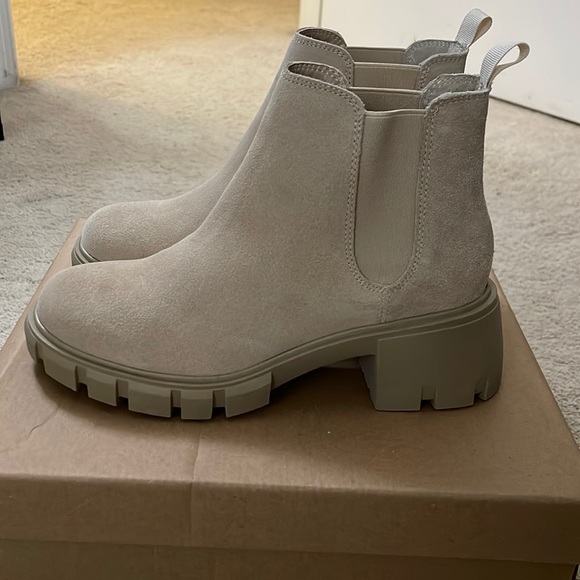 Steve Madden | Shoes | New In Box Steve Madden Howler Chelsea Boot ...